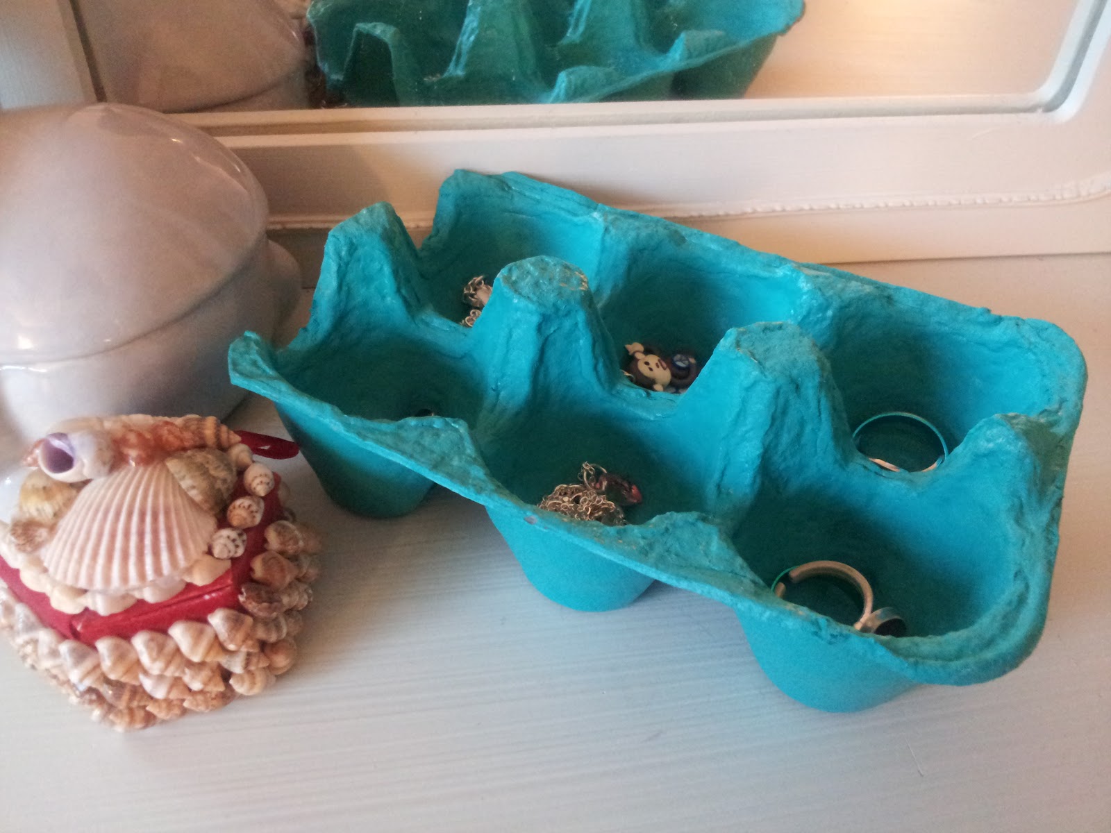 The Nifty Nest DIY Egg Crate Organizer the-nifty-nest-diy-egg-crate-organizer
